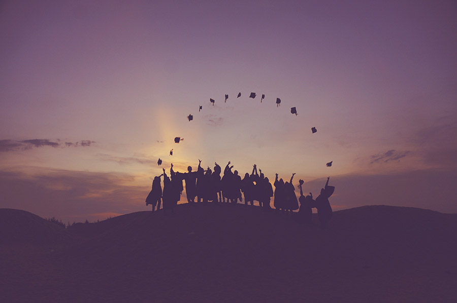 Great Ways to Celebrate Your Graduate Part 2 – Remembering the Time